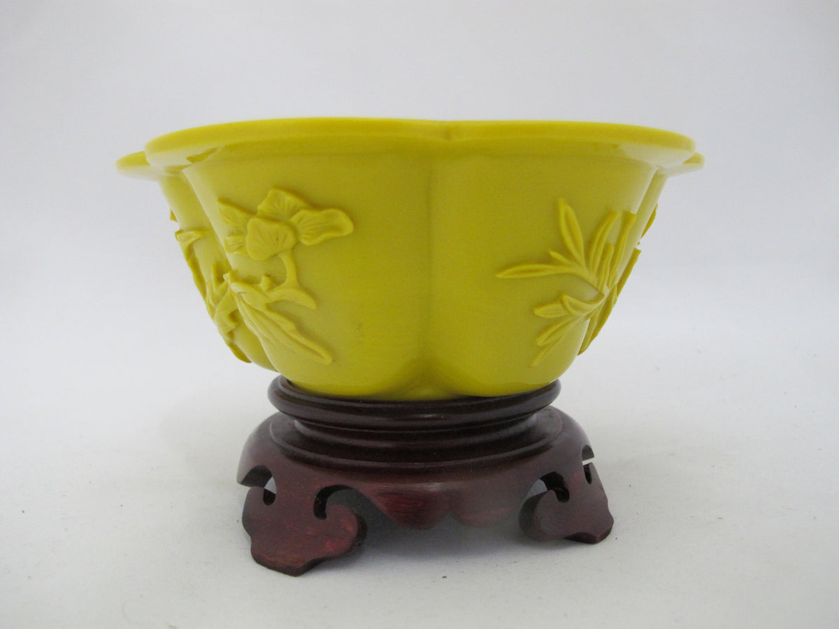 CHINESE Imperial Yellow PEKING Glass Foliate Lotus Lobed Bowl on Carve ...